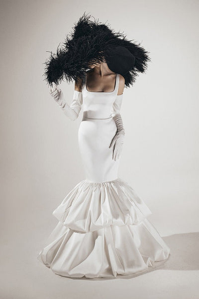 Satin balloon gown with an opened back 3G020 – RASARIO